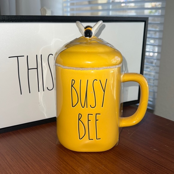Rae Dunn | Dining | Rae Dunn Busy Bee Mug With Topper | Poshmark
